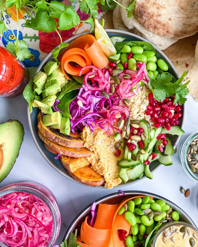 Buddha Bowl Guide - Opskrift på mættende og sund salat bowl