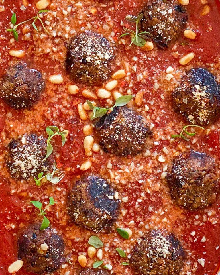 Vegetar frikadeller med kikærter - Nemme aubergine deller