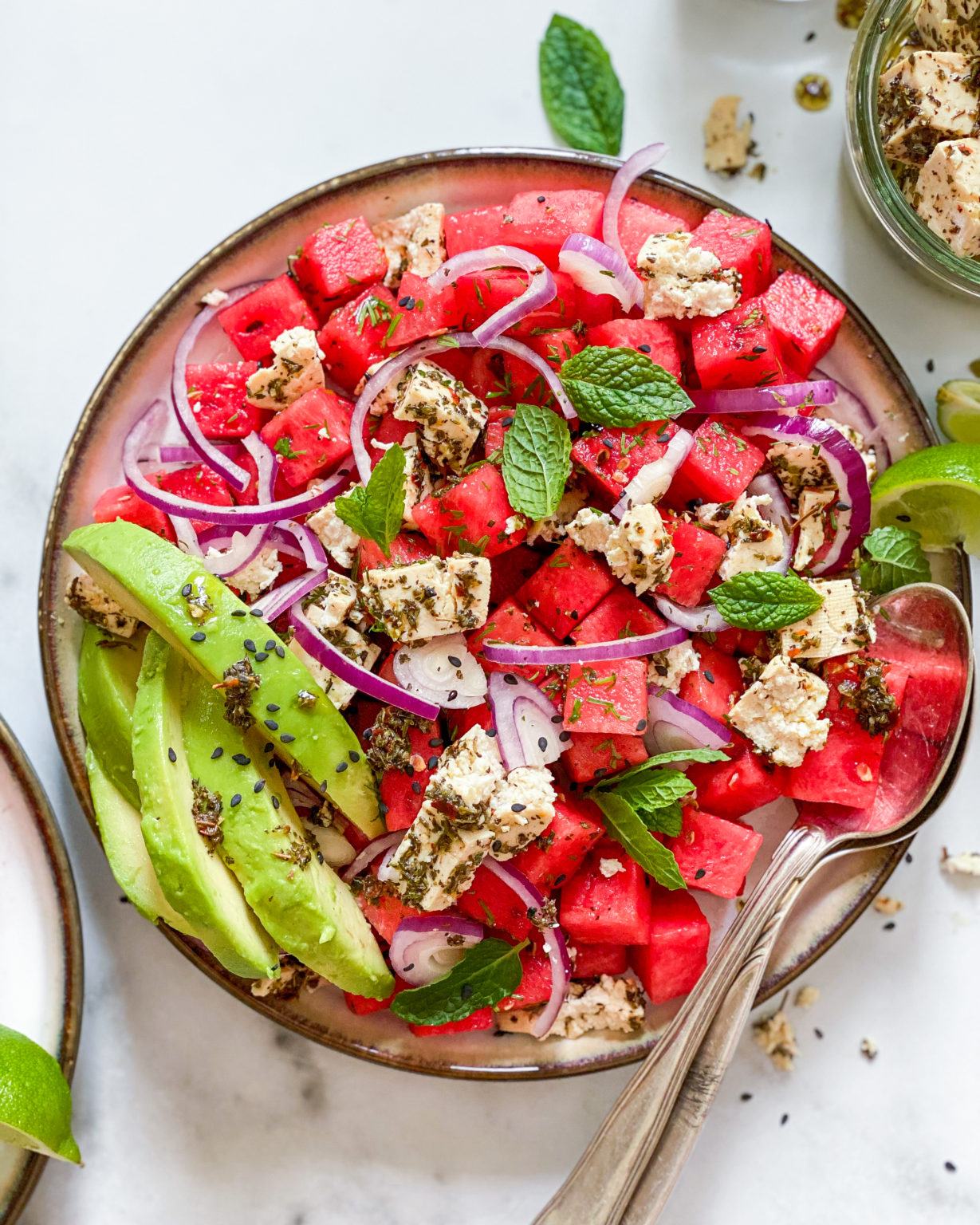 Vandmelonsalat med feta - Skøn melonsalat med vegansk feta