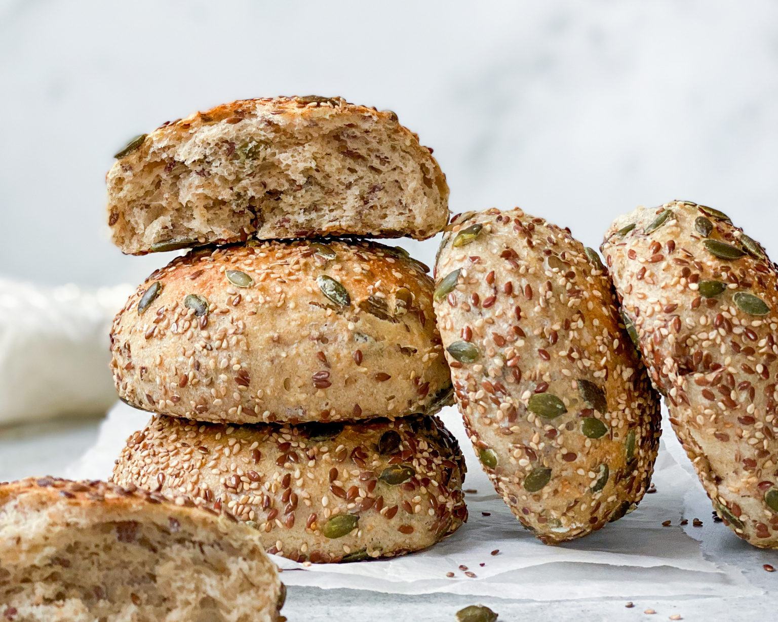 Grovboller med kerner - Nemme og sunde boller