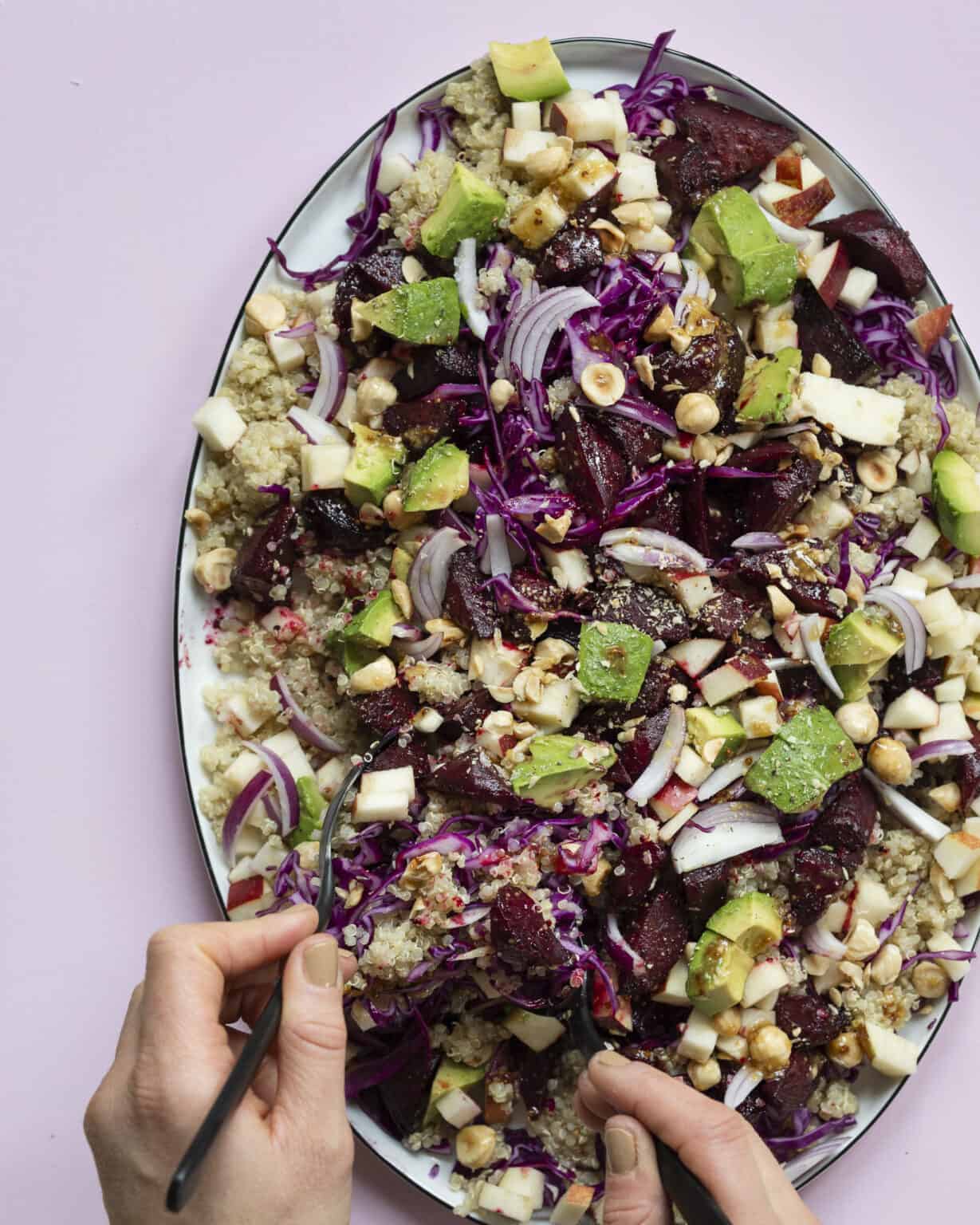 Quinoasalat - Mættende salat med quinoa, spidskål og rødbede
