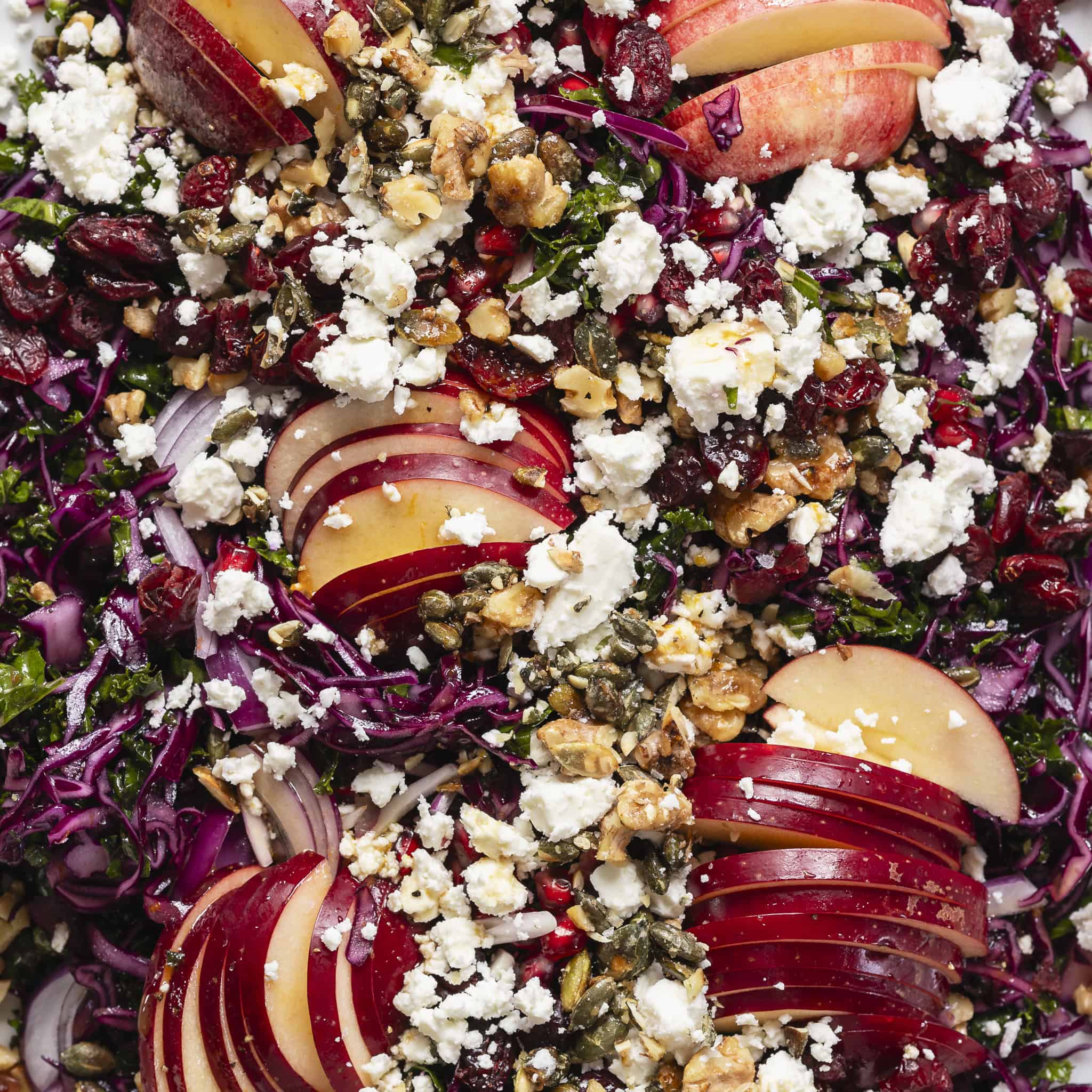 Rødkålssalat med granatæbler - Kålsalat med feta og appelsin