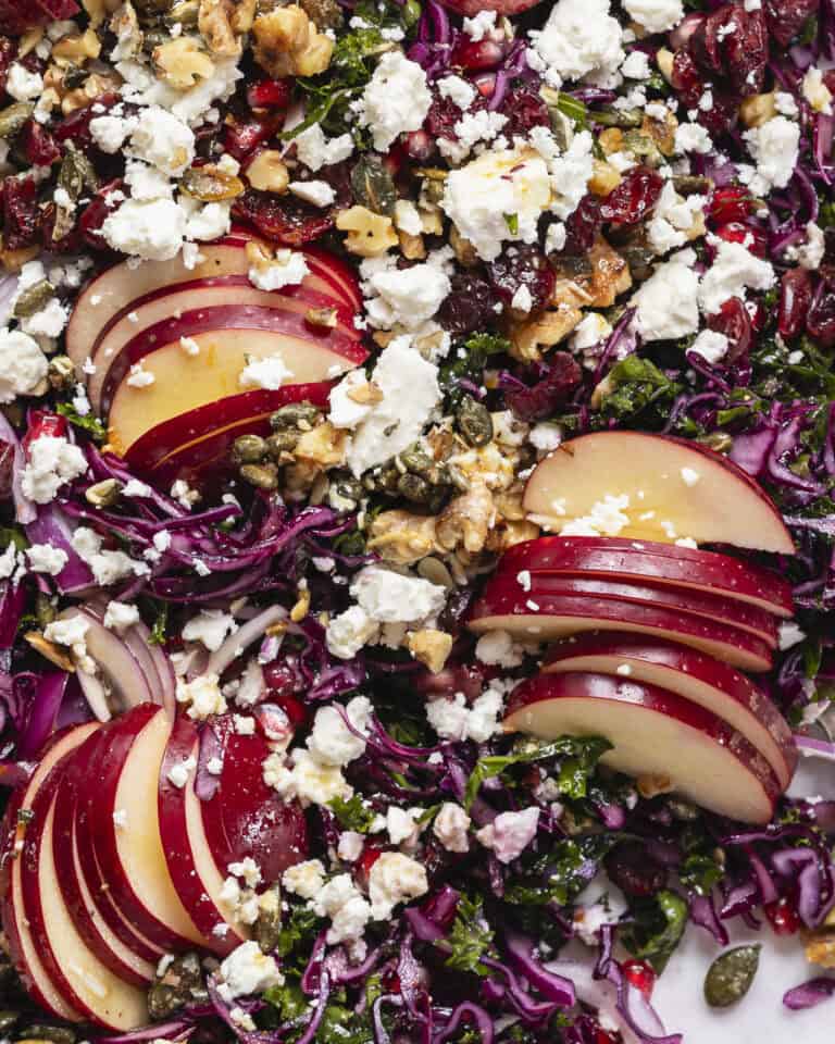 Rødkålssalat med granatæbler - Kålsalat med feta og appelsin